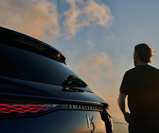 DS 7 Plug-in Hybrid SUV | Hybrid Performance | DS Automobiles PT