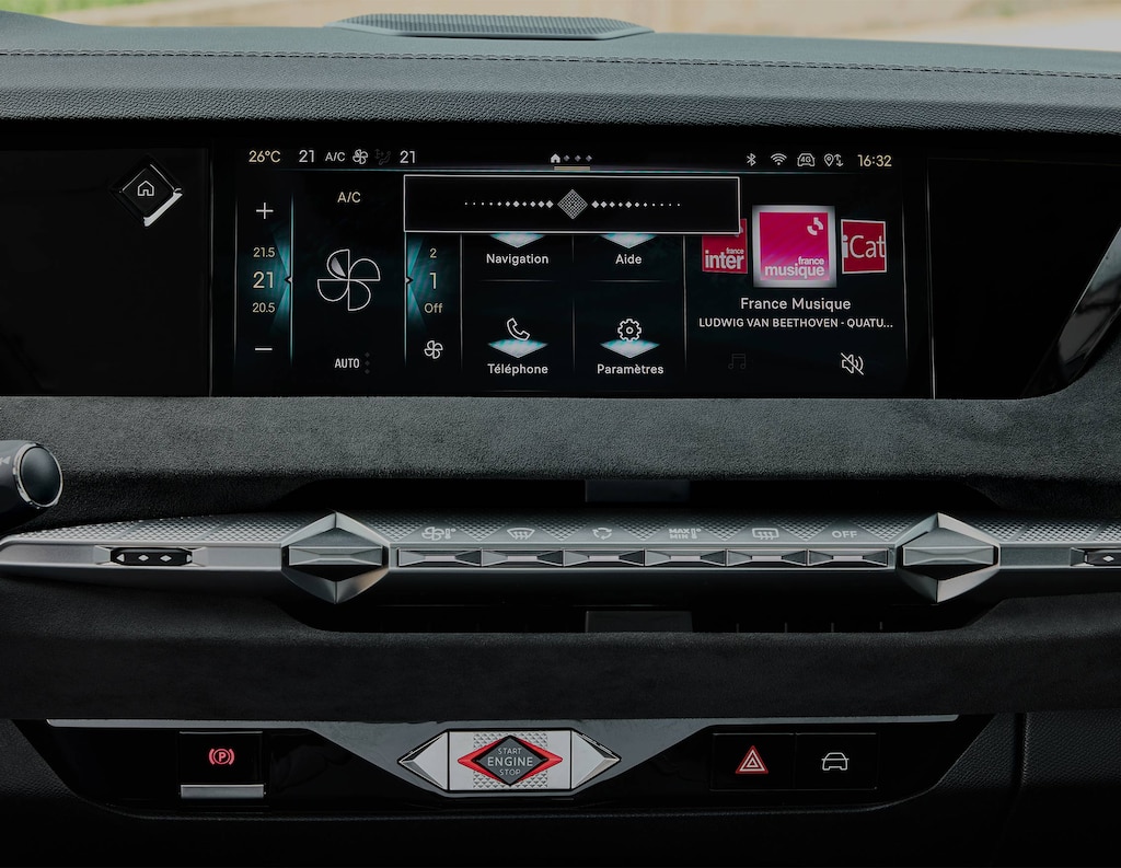 DS Nº4 E-TENSE | Viagens Elétricas | DS Automobiles PT
